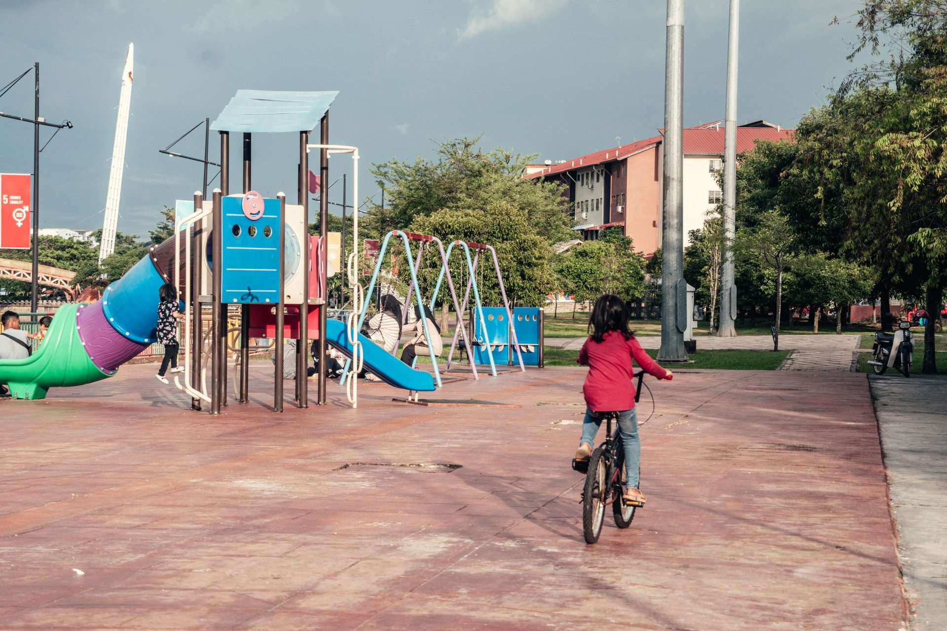 Catalyzing City Resilience Solutions: Melaka - Resilient Cities Network